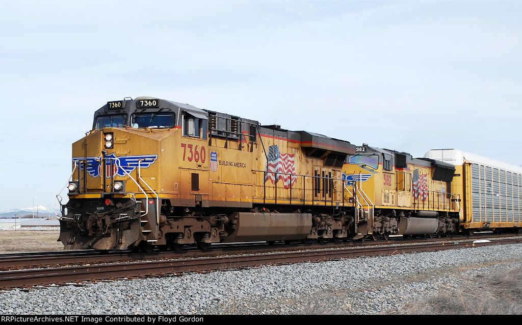 UP 7360 leads eastbound autoracks/intermodal